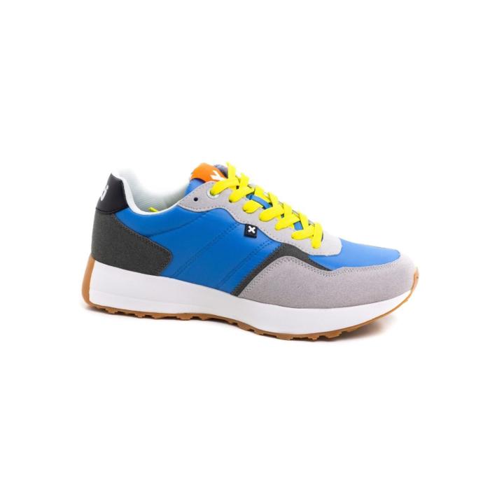 Xti Deportivo Azul y Gris con Cordones Amarillos para Hombre | Miravia